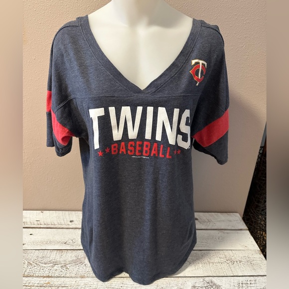 Campus Lifestyle Genuine Merchandise | Tops | Minnesota Twins Top ...